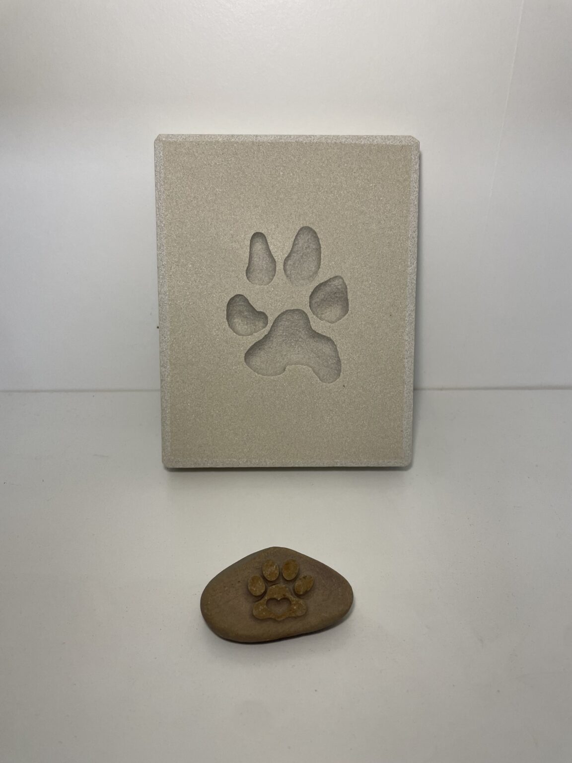Stone Paw Impression with your Loved One's Pawprint/Name (Can be placed ...